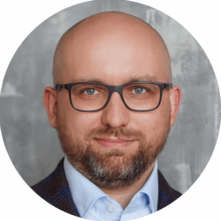 Jedna analiza w BigQuery: 179 vs. 9 linii kodu. Różnica? DataOps ...